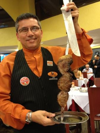 brazillian-barbecue-waiter | S2RIO